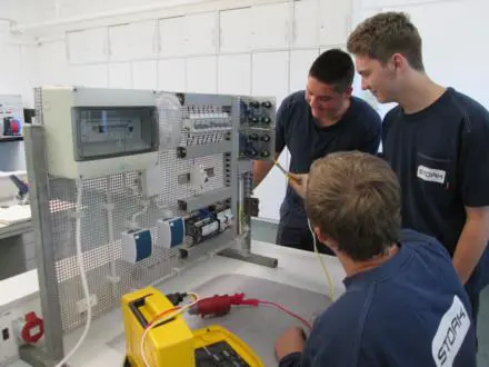 Zukunftsindustrie ME > M+E erleben > Stellen & mehr > Unternehmen