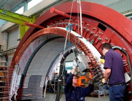 Zukunftsindustrie ME > M+E erleben > Stellen & mehr > Unternehmen