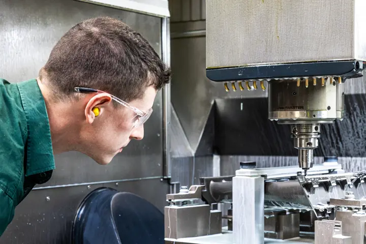 Zukunftsindustrie ME > M+E erleben > Stellen & mehr > Unternehmen